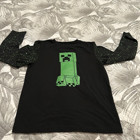 Mojang | Shirts & Tops | Minecraft Long Sleeve Creeper Shirt Sz 12 ...